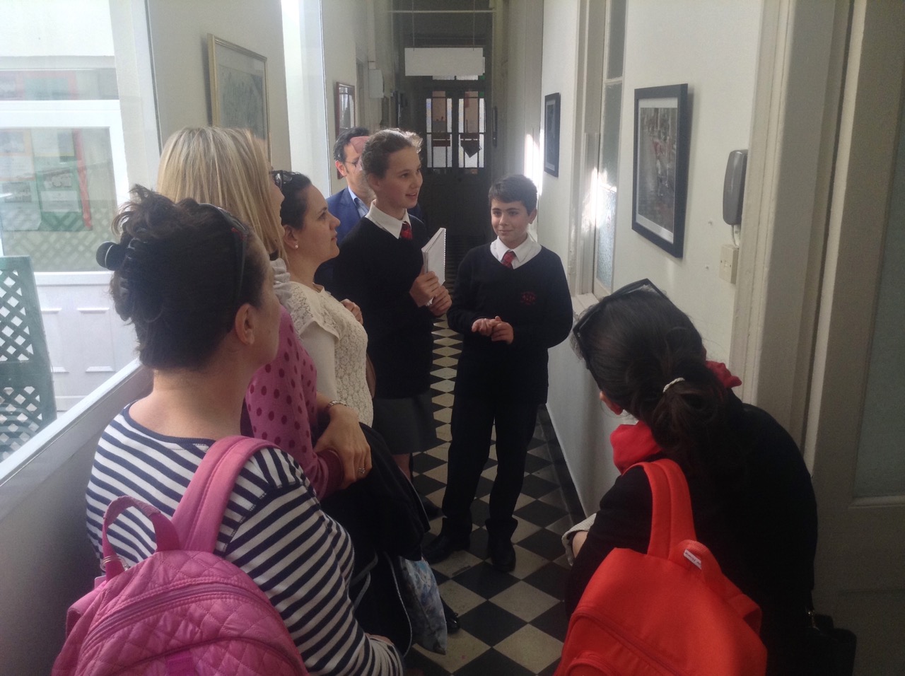 Loreto Convent School abre sus puertas a la exposición ‘Our People’ en ...